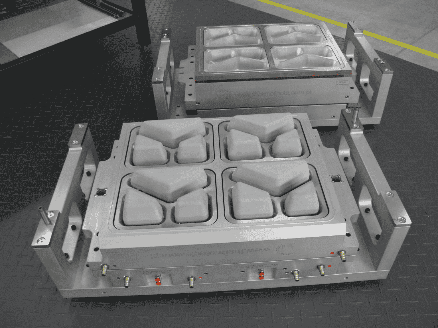 Produkcja form termoformujących, oprzyrządowanie – Thermo-Tools